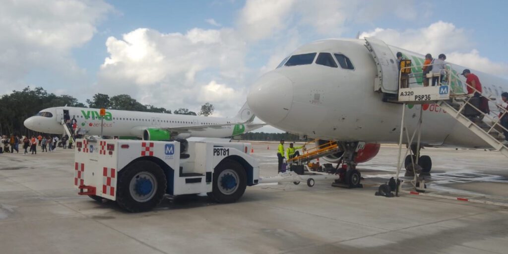 Inaugura AMLO Aeropuerto De Tulum, Primer Vuelo Es De Viva Aerobús Con 186 Pasajeros ...